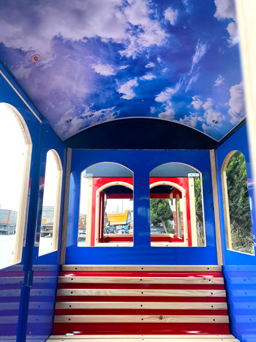 Amusement Park Train Efe Going to Dubai - Garatrain - Allame Trackless ...